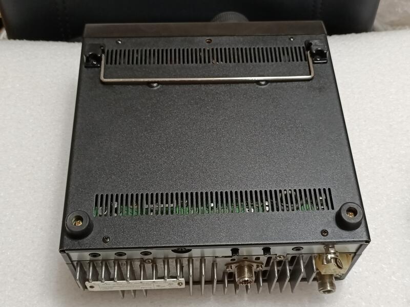 IC-820H,功能正常，少用內外品相極新，有圖片可參考，已用不到，虧售13000元。 | 露天市集 | 全台最大的網路購物市集