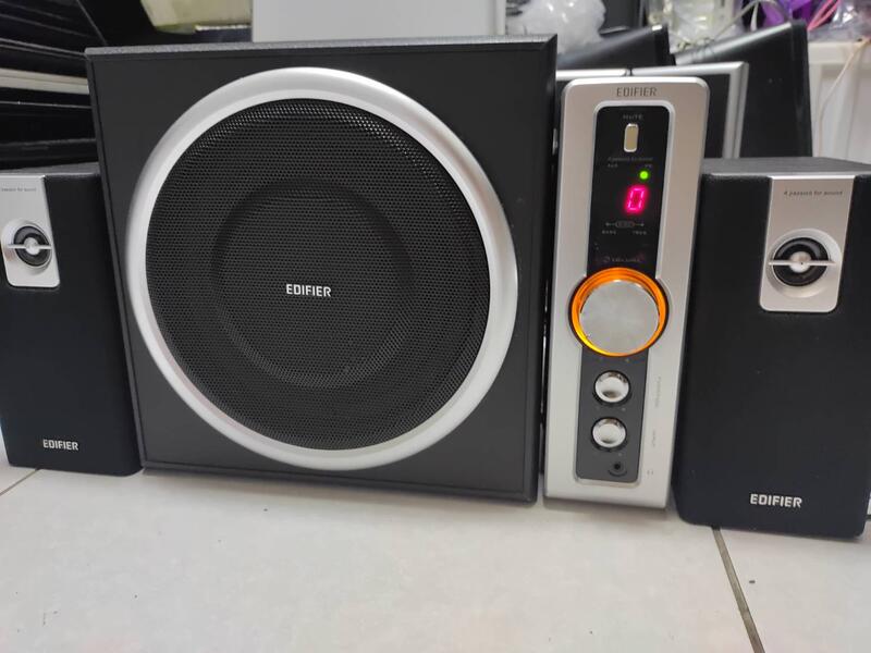 外觀新 網拍唯一 沉穩低音 清澈人聲高音 漫步者edifier C2 高音質2.1聲道 電腦喇叭 音響 | 露天市集 | 全台最大的網路購物市集
