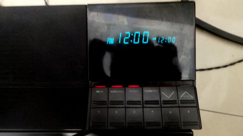 早期 PROTON RS-420 時鐘 am fm 收音機 ～～功能正常 | 露天市集 | 全台最大的網路購物市集
