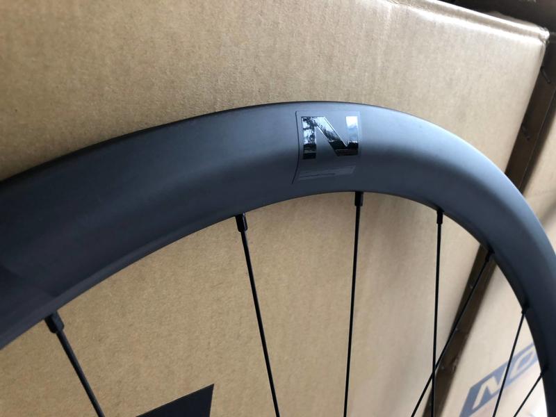 -中年大叔- NOVATEC R3 DISC 碟煞輪組OPEN/TUBELESS DURA ACE/ZIPP/BORA | 露天市集 | 全台 ...