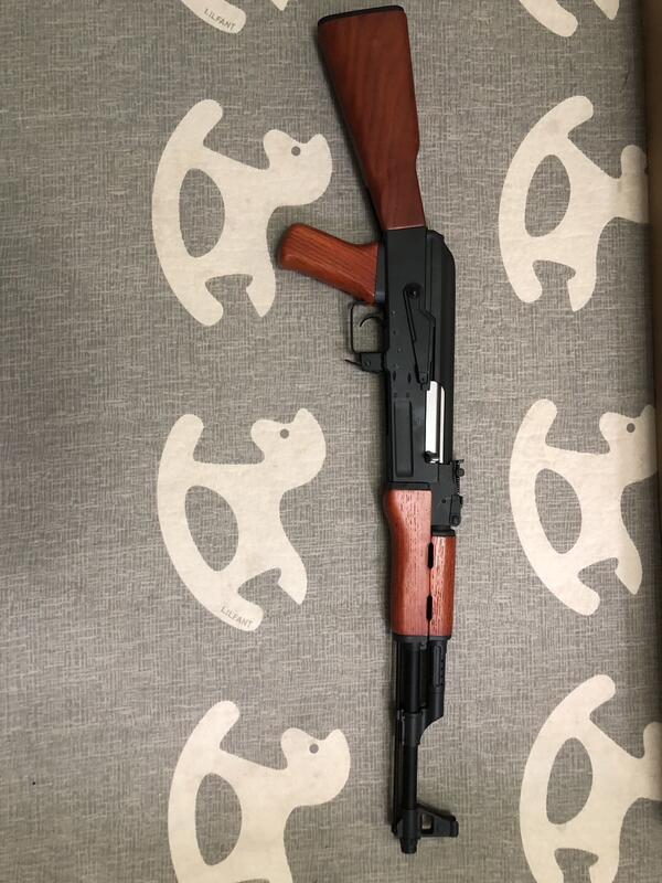 二手CYMA司馬CM046 全金屬AK47實木版電動步槍 | 露天市集 | 全台最大的網路購物市集