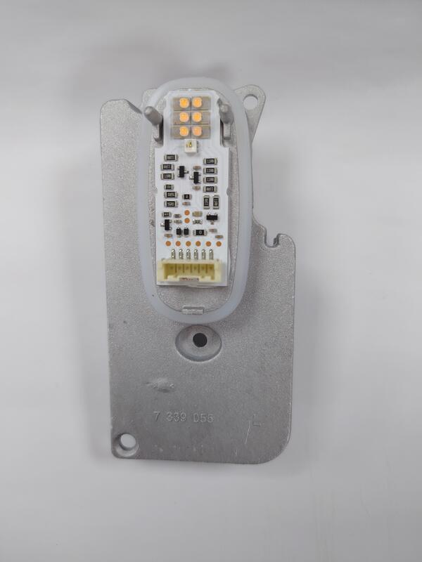 【億威】(副廠全新件)原廠型安定器BMW 7系F01 F02 LED轉向信號燈-左邊(63117339055) | 露天市集 | 全台最大的 ...
