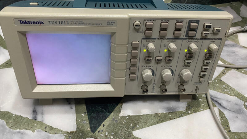 Tektronix TDS1012 100MHz 2Ch 1Gs/s Oscilloscope示波器 故障機 | 露天市集 | 全台最大的網路購物市集