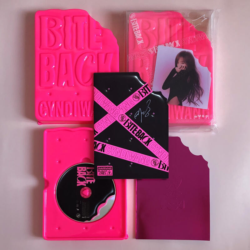 【正版音樂】【預訂|簽名版】王心凌 BITE BACK 正版CD專輯 SUGAR COOL 看詳情 | 露天市集 | 全台最大的網路購物市集