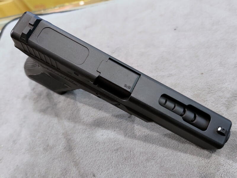 二手寄賣 9成新 VFC UMAREX GLOCK 18C G18C Gen3 瓦斯槍 1槍3匣(長) | 露天市集 | 全台最大的網路購物市集