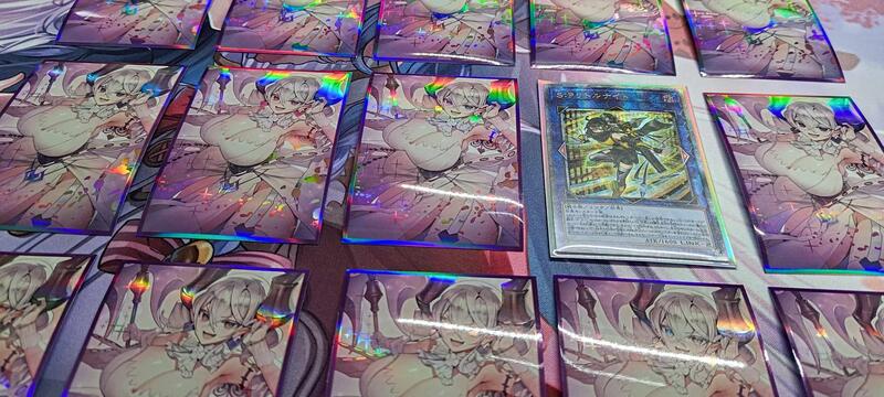 【冰馨】遊戲王 白銀之城的迷宮主 卡套 =DBTM-JP014 半鑽 JP017 ROTA-JP079 事務回滾 | 露天市集 | 全台最大的網路購物市集