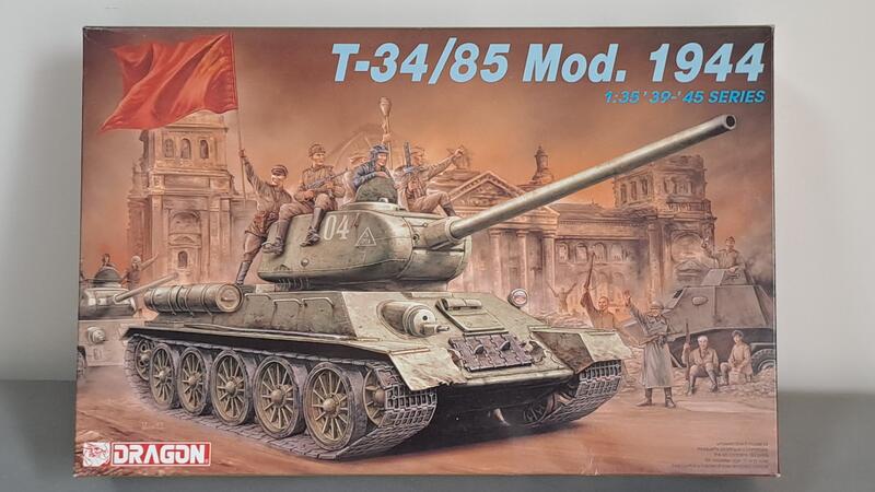 [中古良品] DraGON 1/35 6066 二戰蘇聯 T-34/85 Mod.7944 缺履帶 & 說明書 | 露天市集 | 全台最大的 ...