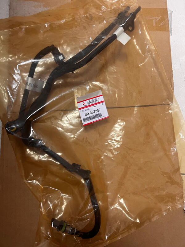 MK667307 三菱 堅達FUSO 3.5 2013-五期 柴油濾芯油管 3條高壓管含三叉接頭 原廠 | 露天市集 | 全台最大的網路購物市集