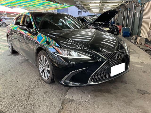 2019 LEXUS ES200 頂級版 2.0L 5.9萬 NT$820,000 | 露天市集 | 全台最大的網路購物市集